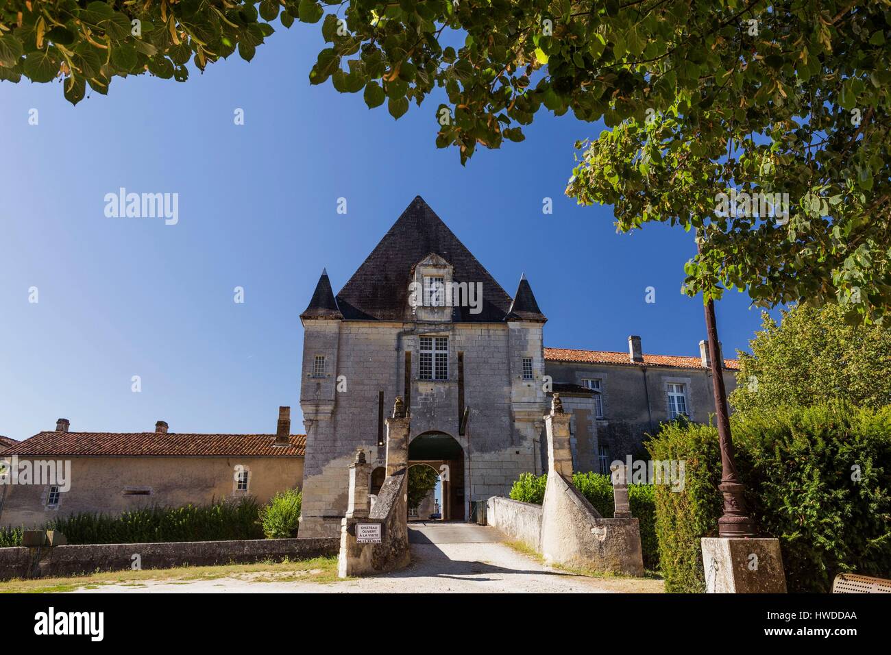 Chalais charente Banque de photographies et d’images à haute résolution ...