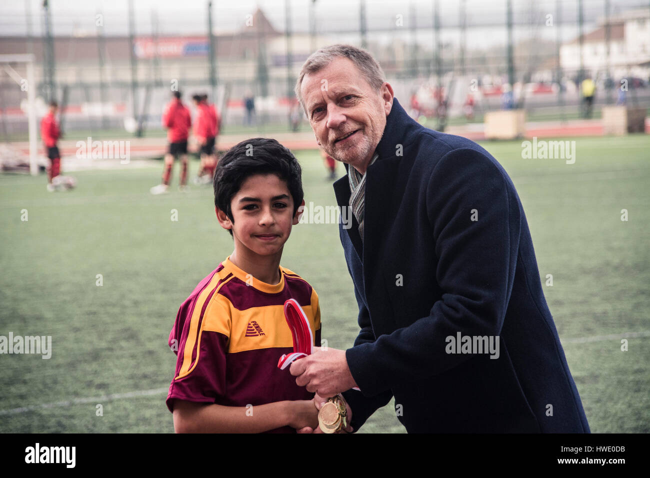 Le curry Desi Gibraltar Football Association Directeur Technique à l ...