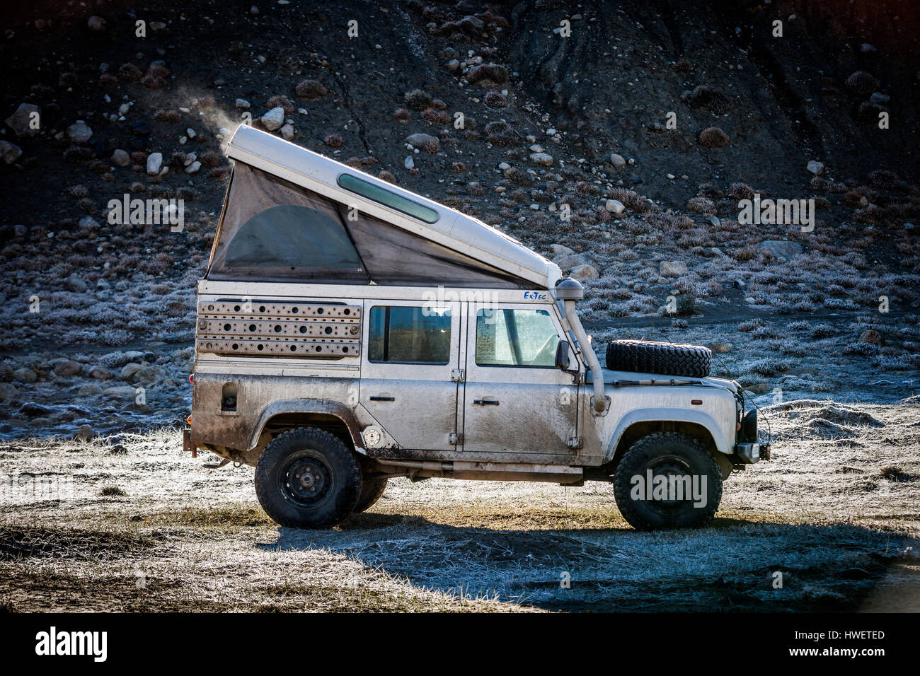 Modified land rover Banque de photographies et d’images à haute ...