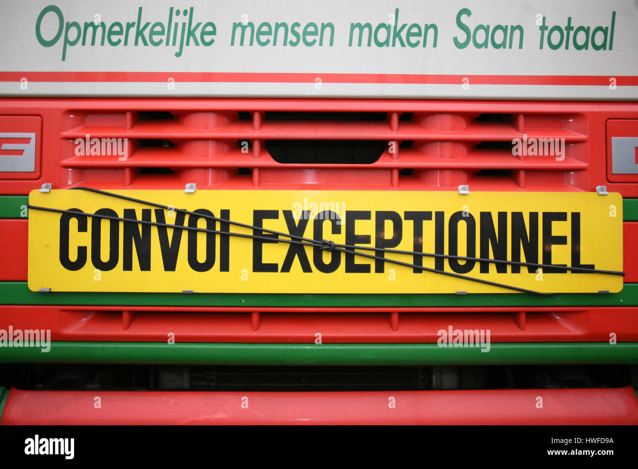 Convoi exceptionnel (charge spéciale Photo Stock - Alamy