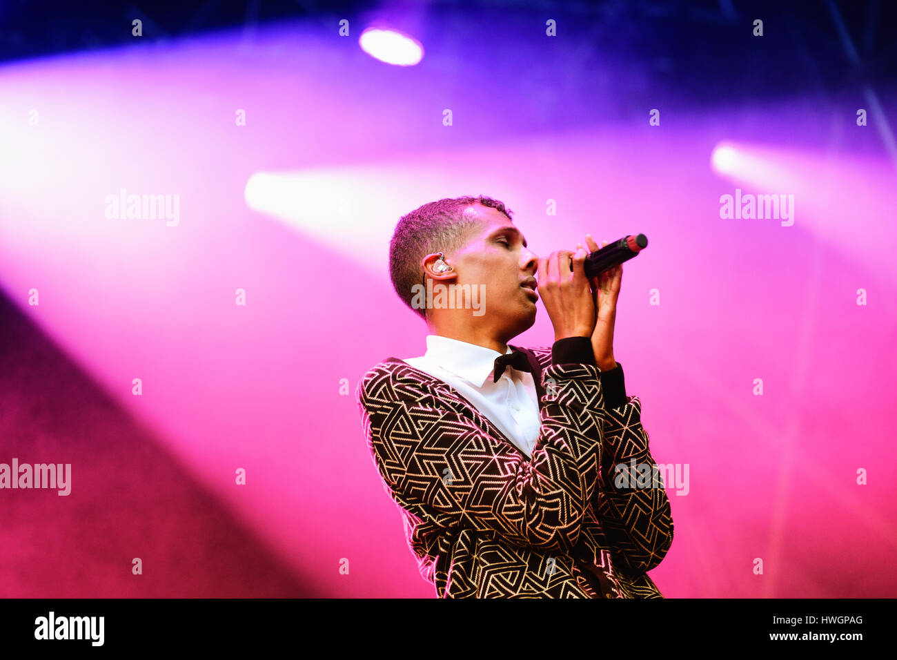 Stromae live music Banque de photographies et d’images à haute ...