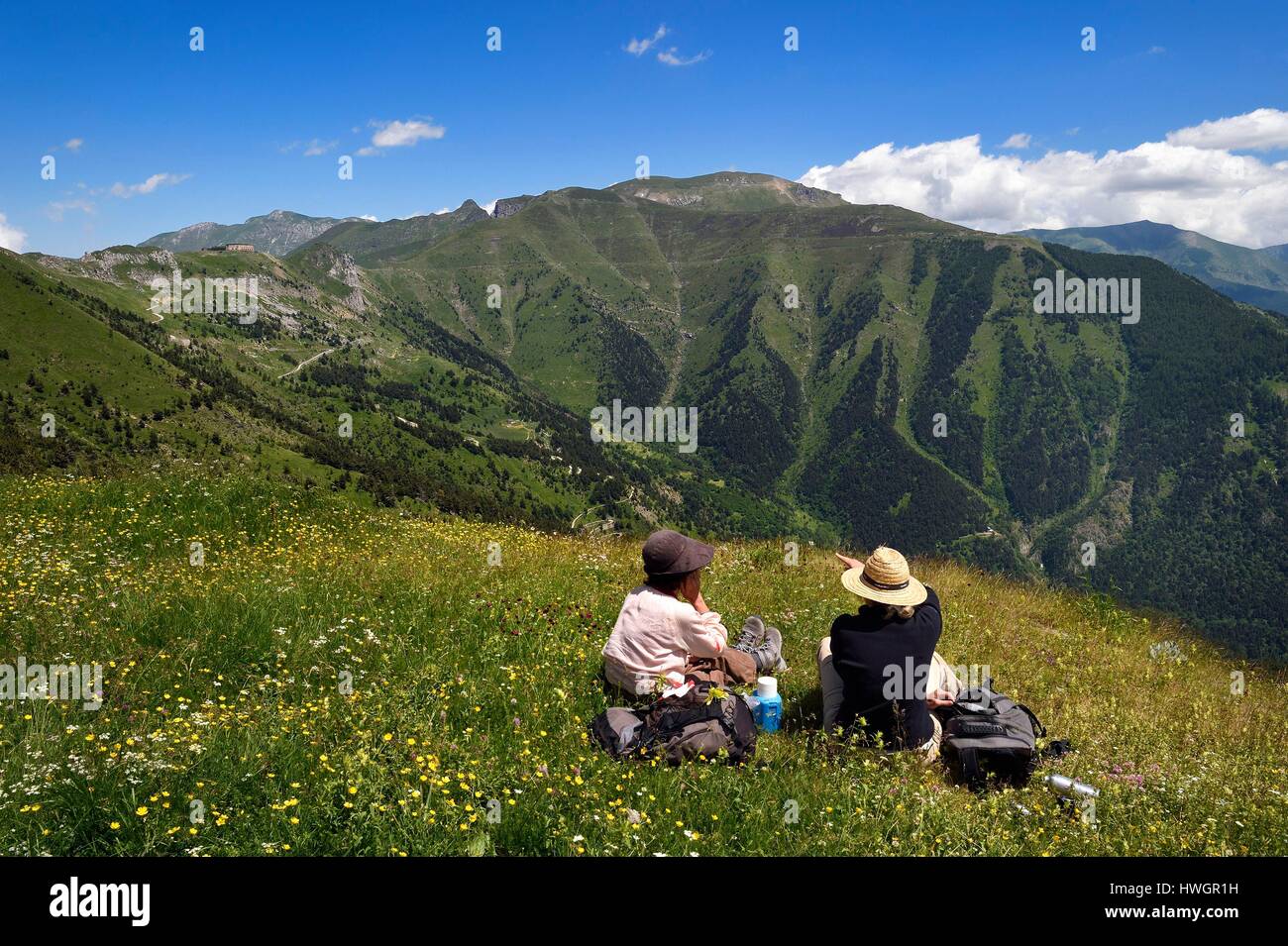 Col de tende Banque de photographies et d’images à haute résolution - Alamy