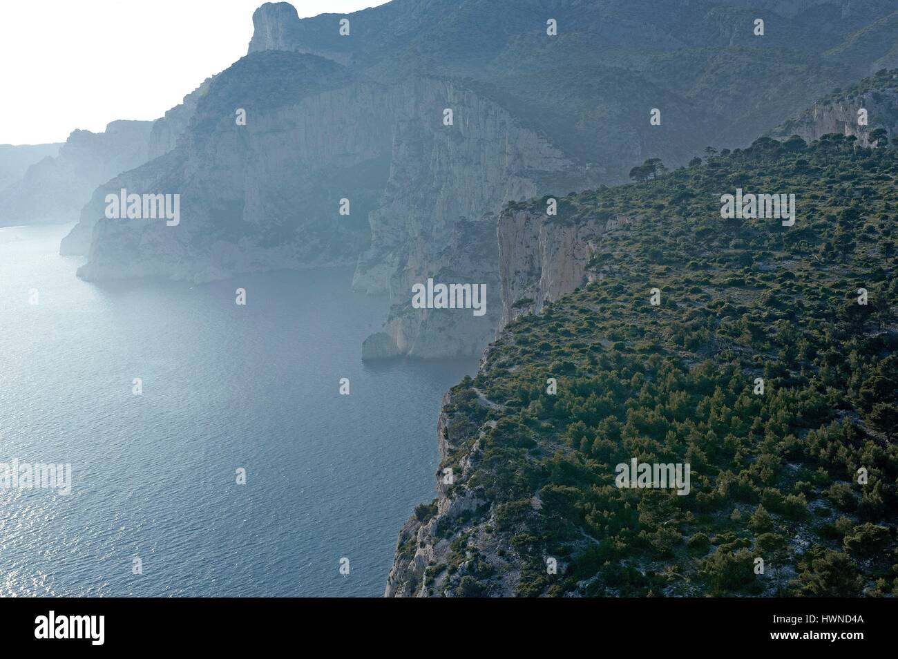 France, Bouches du Rhône, Marseille, Parc National des Calanques ...