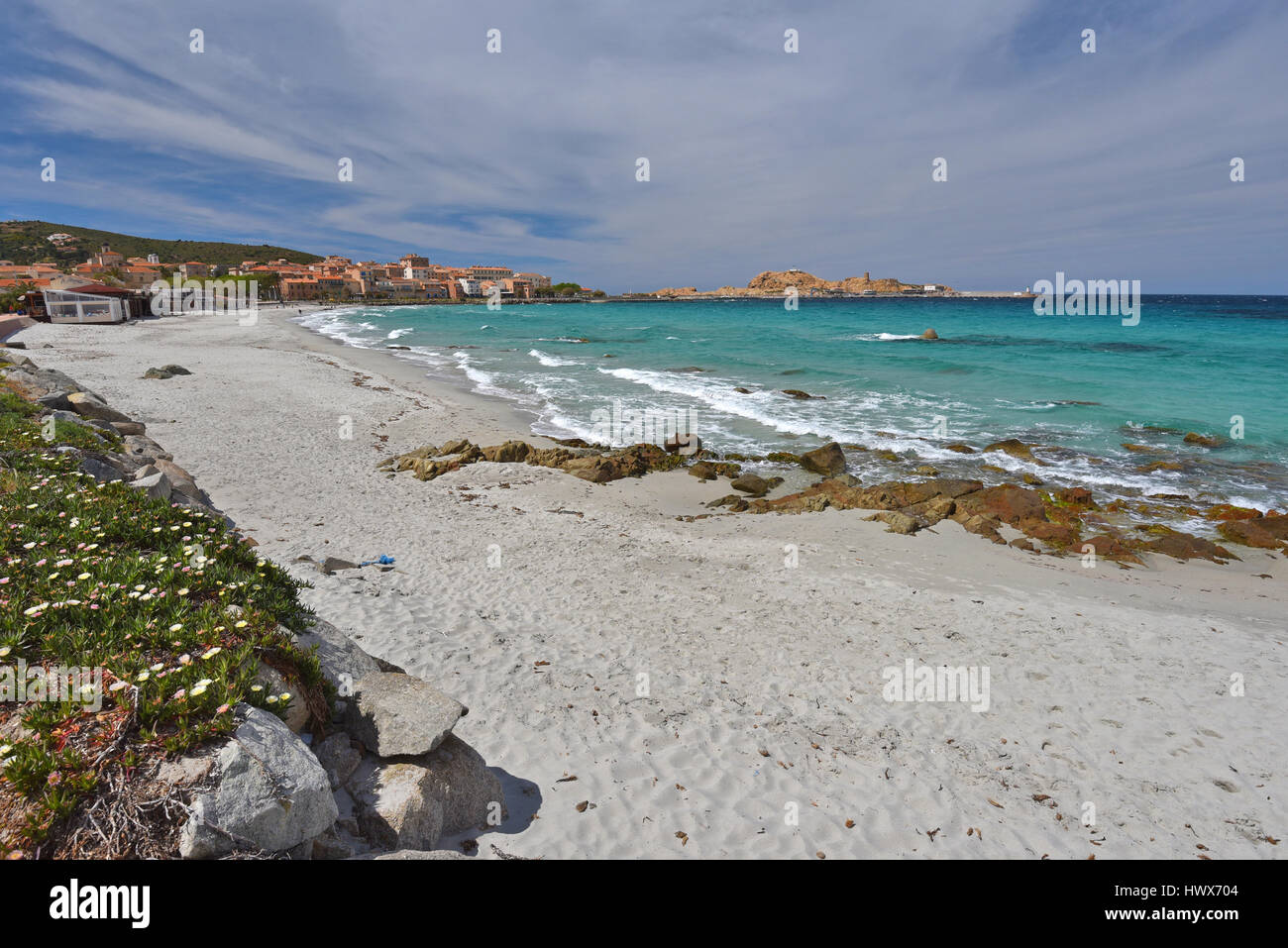 Plage corse Banque de photographies et d’images à haute résolution - Alamy
