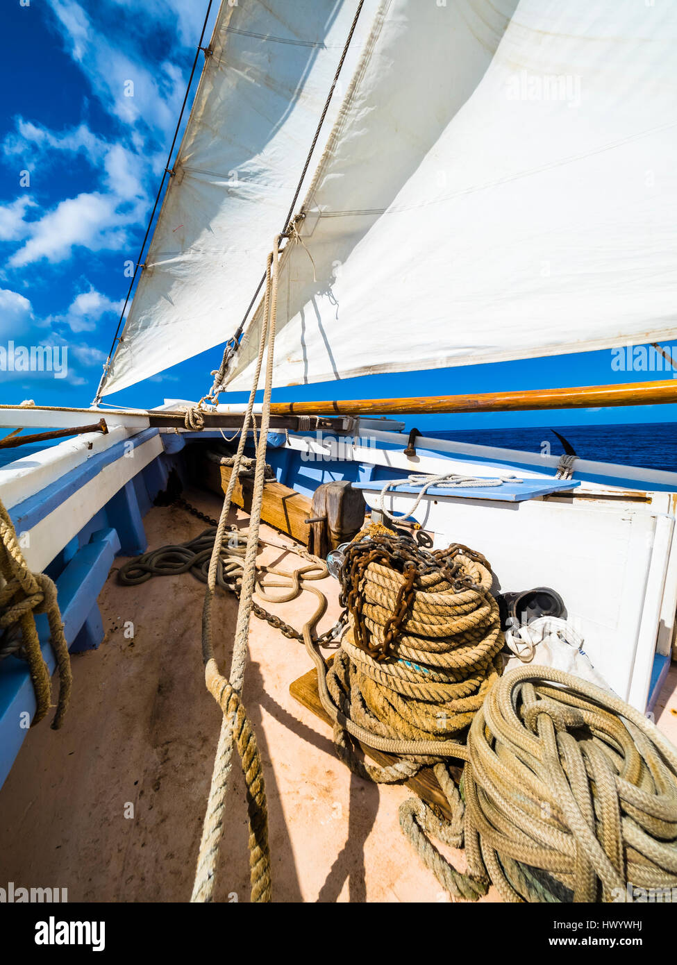 Proue de bateau de croisière Banque de photographies et d’images à ...