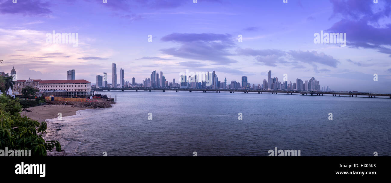Vue Panoramique Vers Le Centre Ville De Panama Banque d'image et photos ...