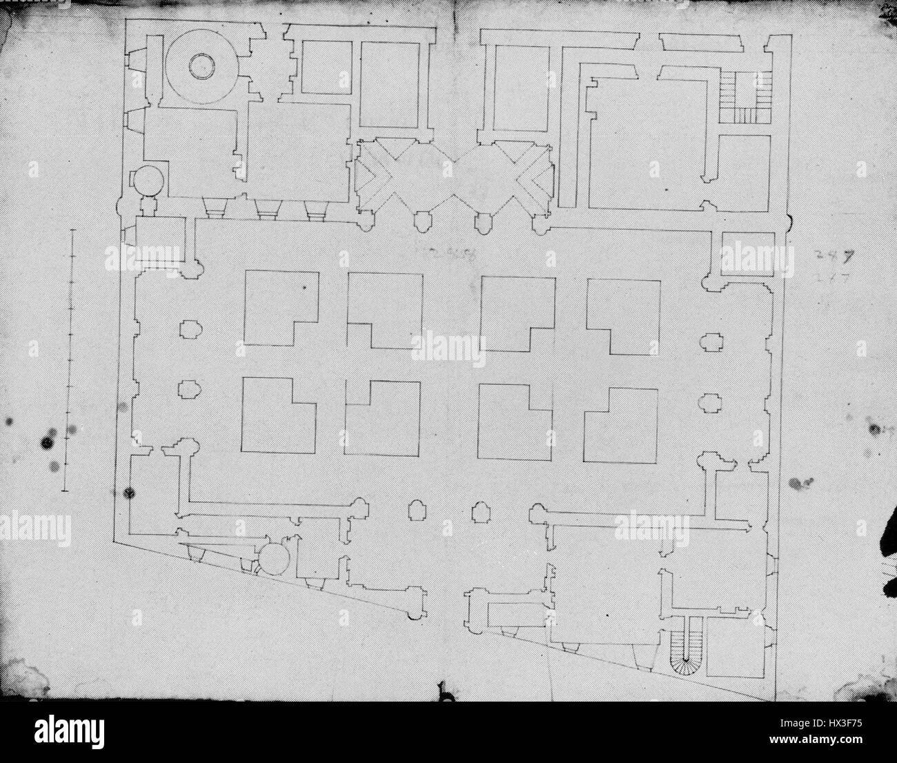 Plan de masse pour le Palais Farnèse, un important palais de la ...