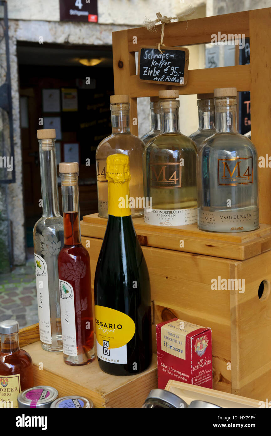 Liqueur autrichienne innsbruck Banque de photographies et d’images à ...