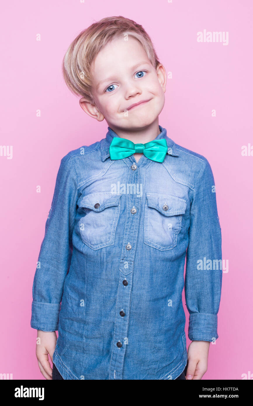 Beau gosse Banque de photographies et d’images à haute résolution - Alamy