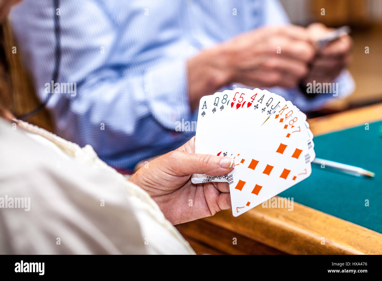 Jeu de bridge Banque de photographies et d’images à haute résolution ...