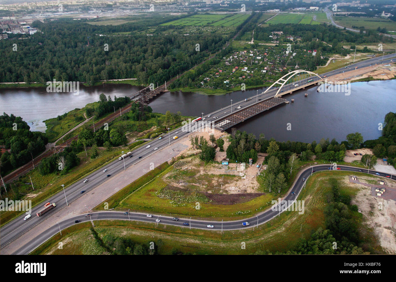 Saint Petersburg, Russie - le 19 juillet 2007 : Ring Road traverse la ...
