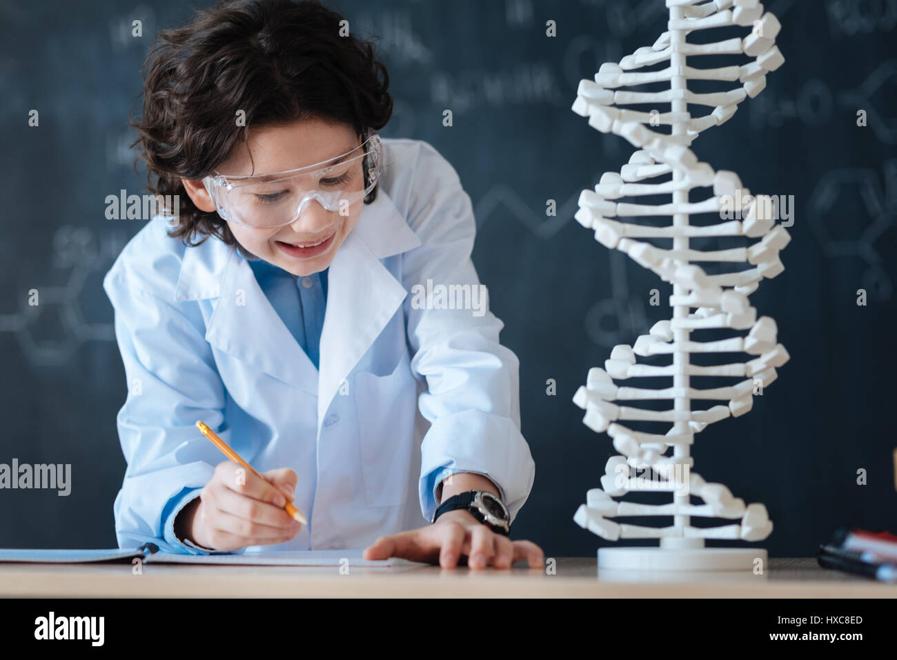 Enfant doué Banque de photographies et d’images à haute résolution - Alamy