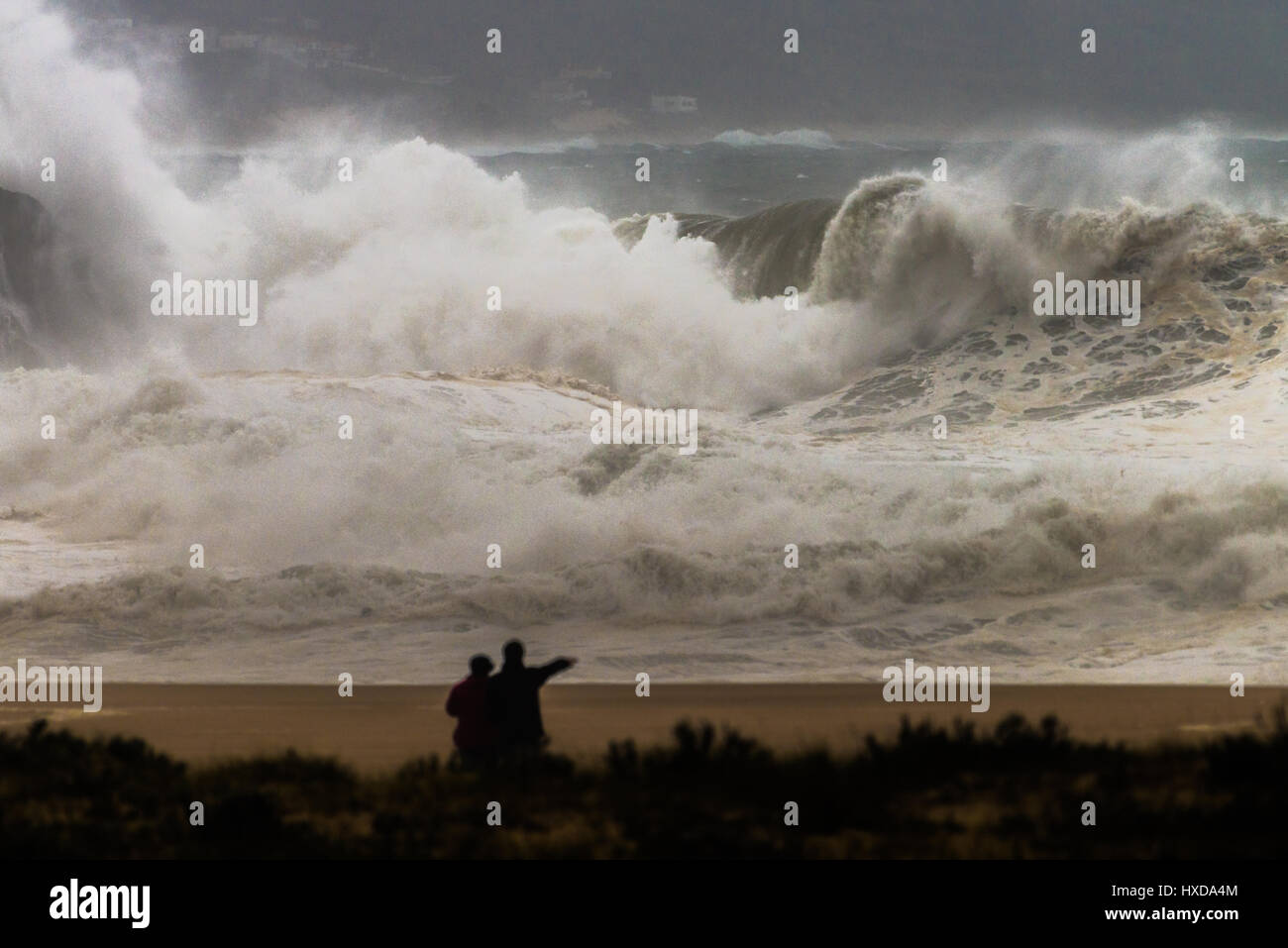 Vagues voyous Banque de photographies et d’images à haute résolution - Alamy