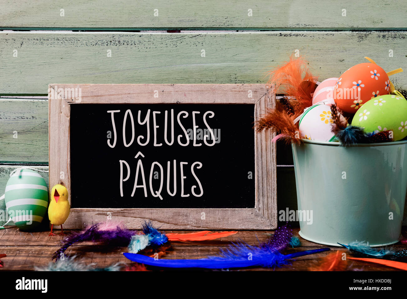 Un tableau sur le texte joyeuses paques, joyeuses Pâques en français ...