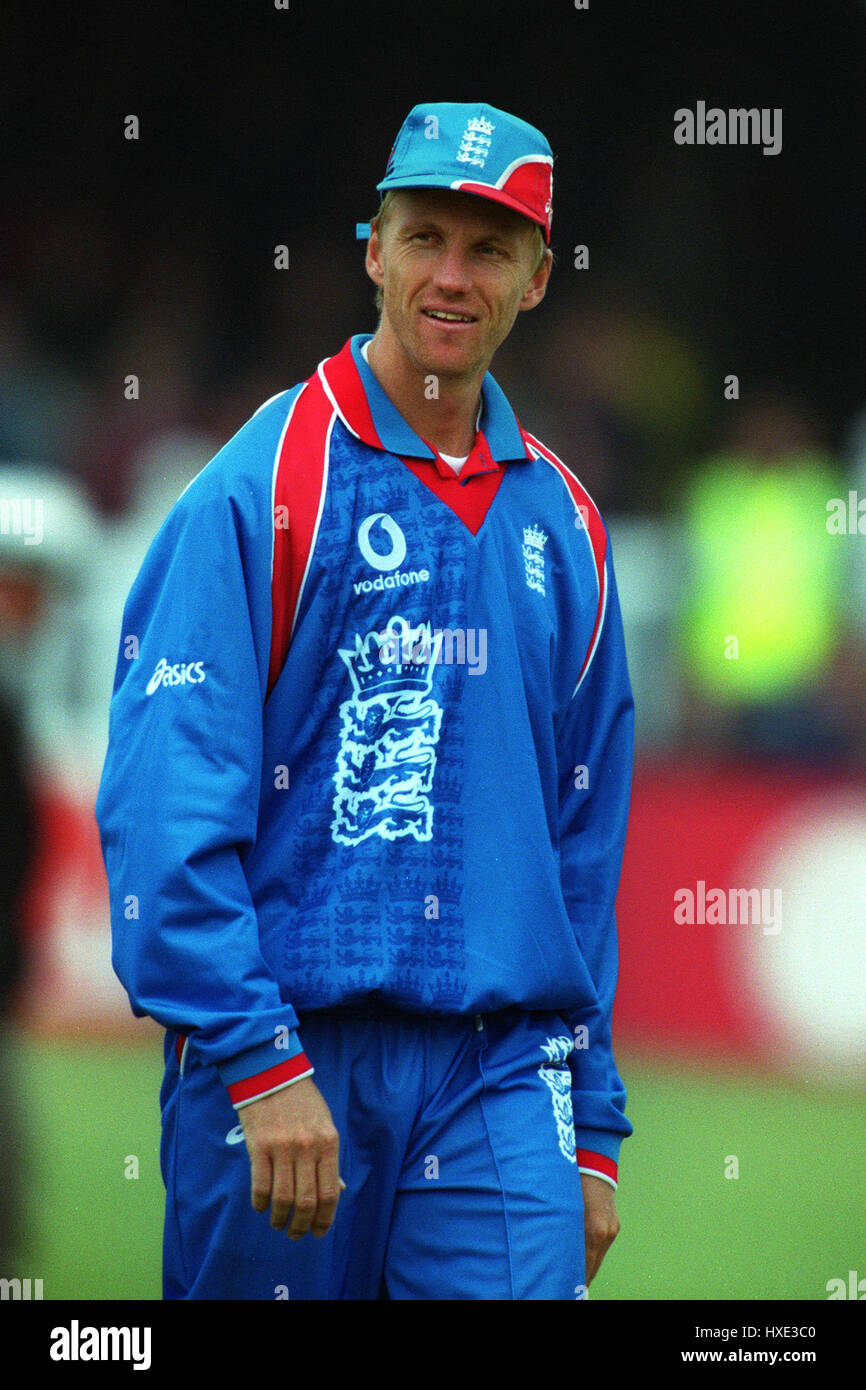 Alan mullally Banque de photographies et d’images à haute résolution ...