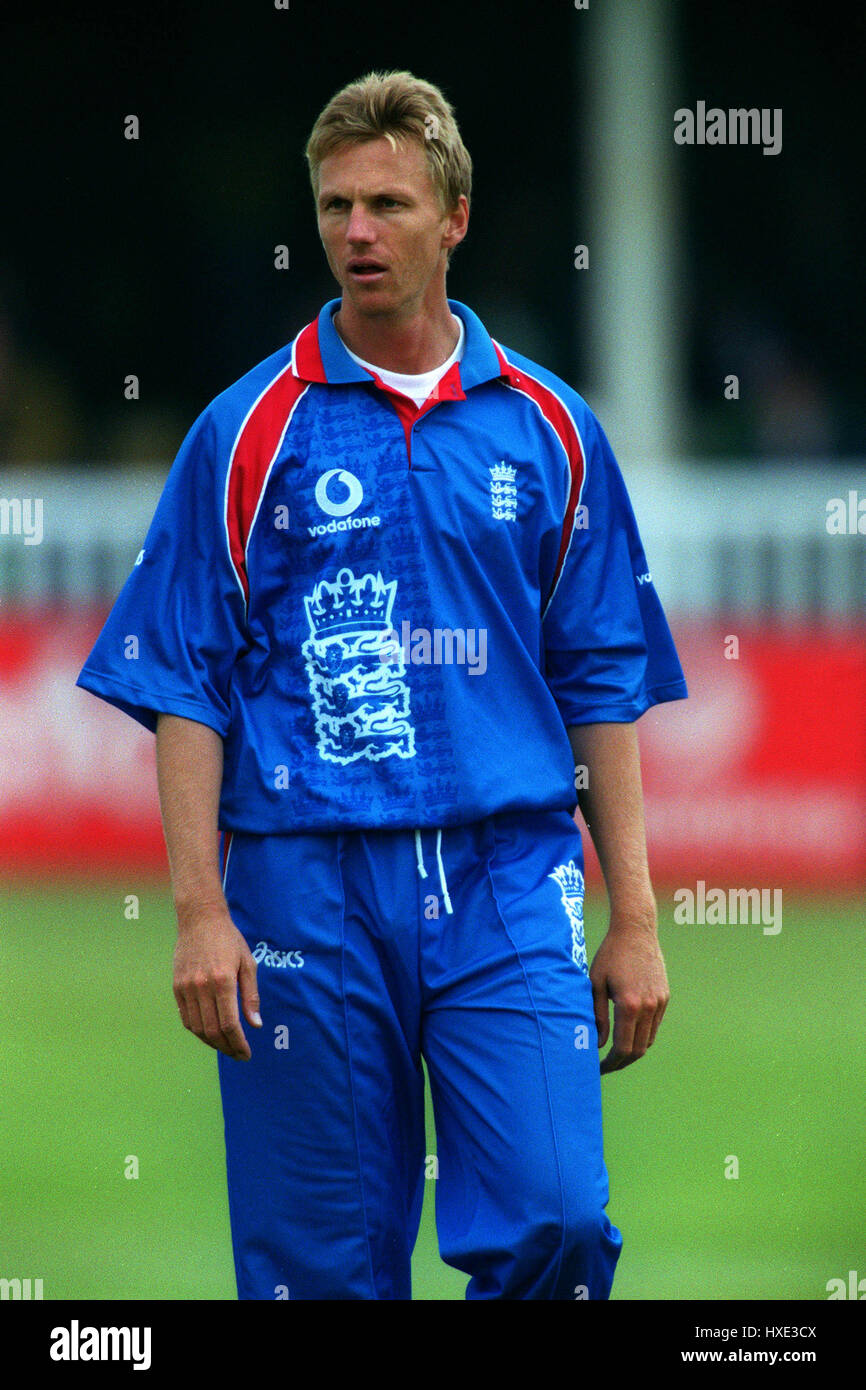 Alan mullally Banque de photographies et d’images à haute résolution ...