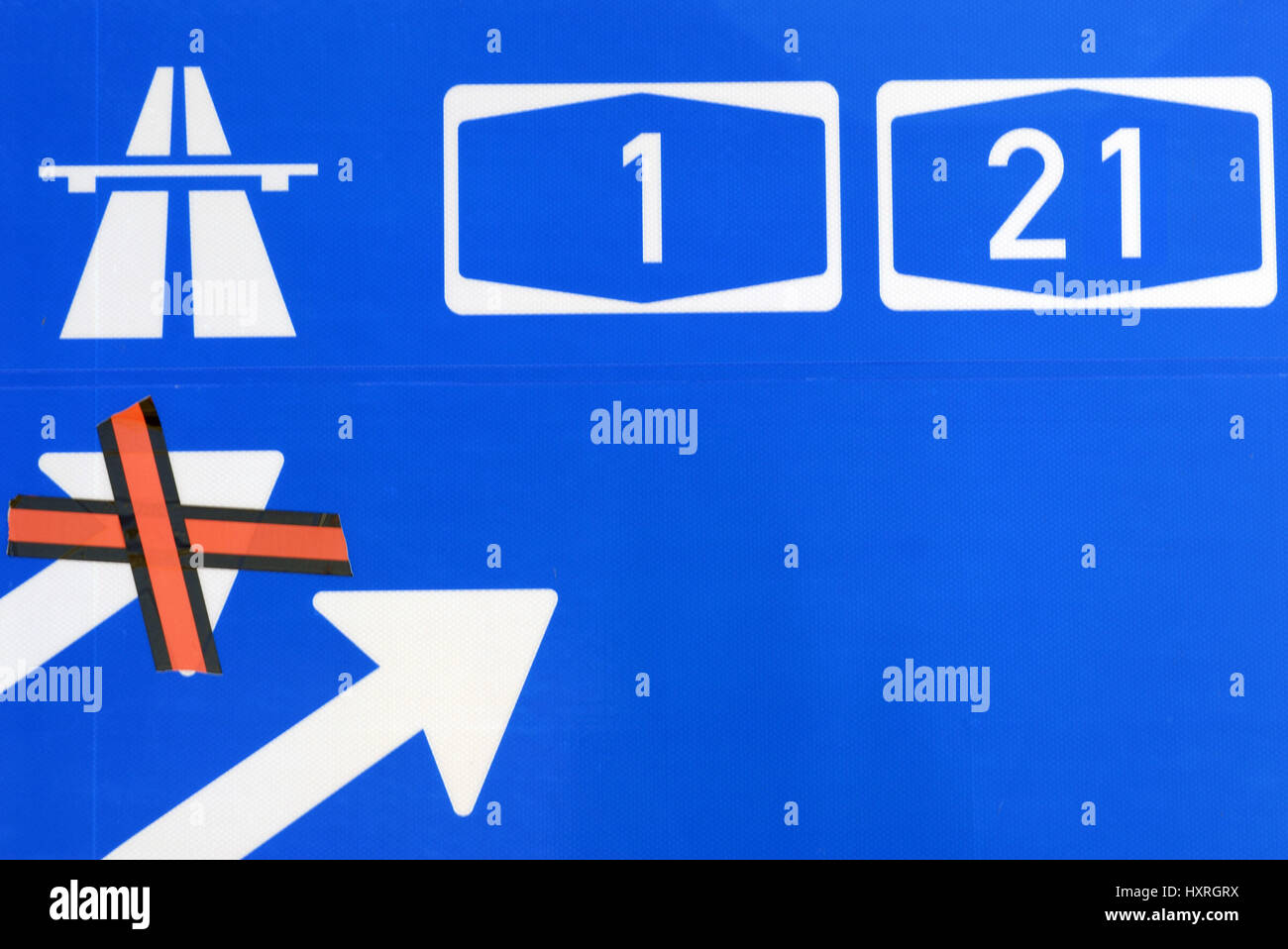 L'autoroute, les routes, panneau routier, la signalisation routière ...