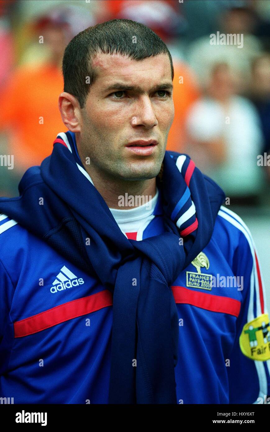 Zinedine zidane 2000 Banque de photographies et d’images à haute ...