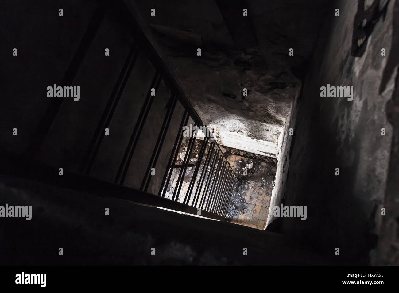 Inside bunker stairs Banque de photographies et d’images à haute ...