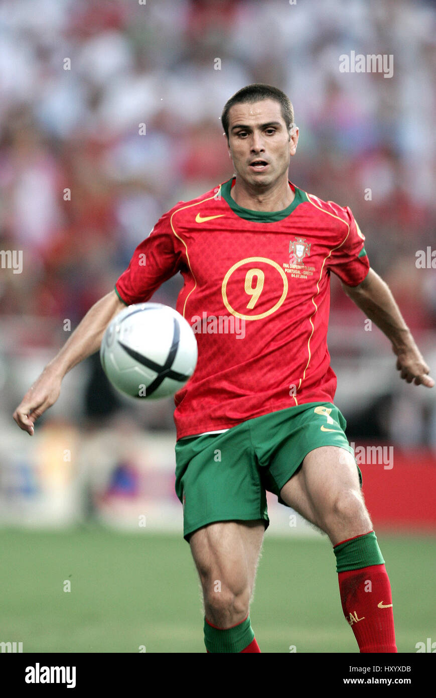 Luis figo euro Banque de photographies et d’images à haute résolution ...