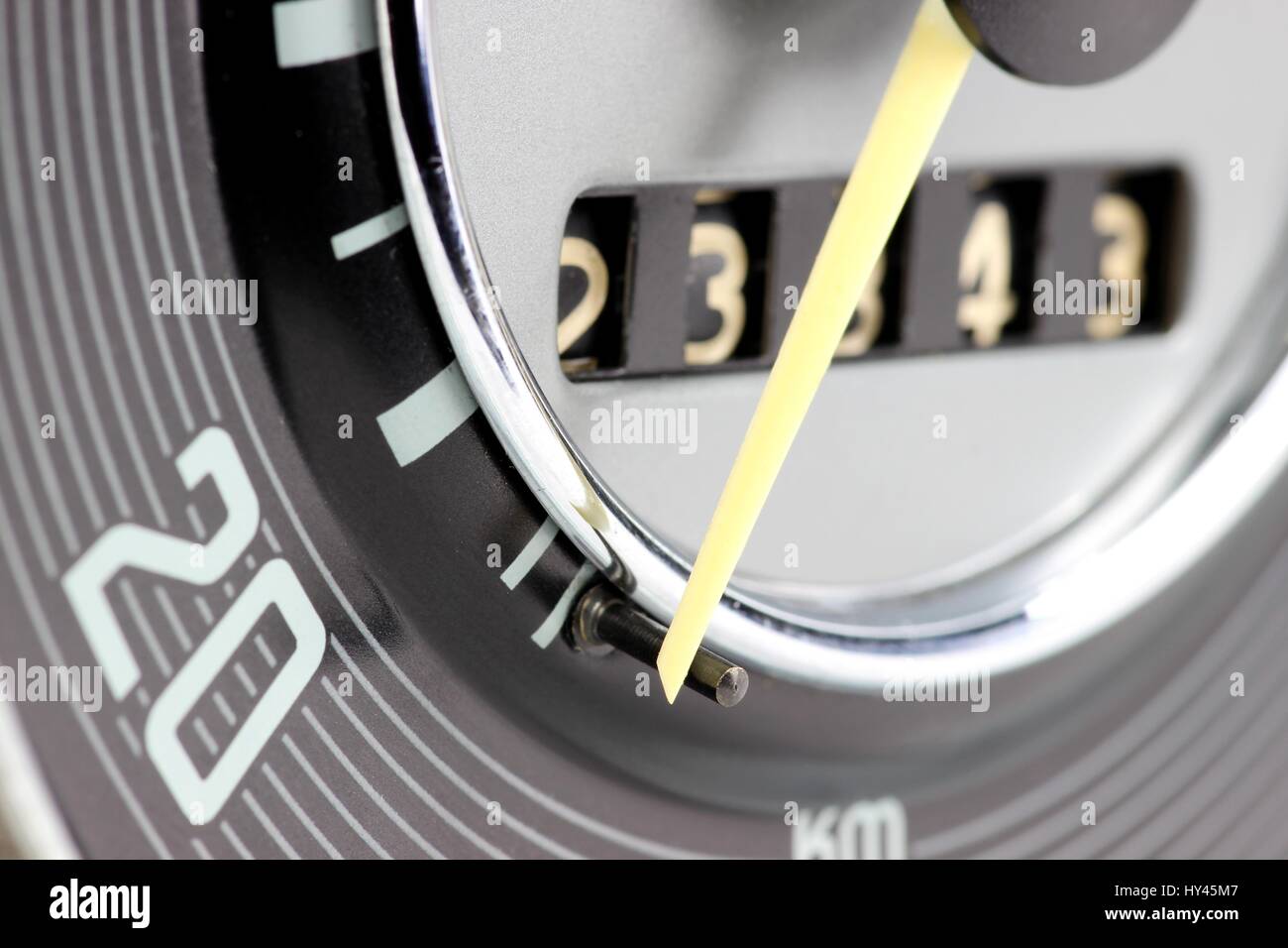 Compteur de vitesse et du compteur kilométrique d'une voiture classique ...
