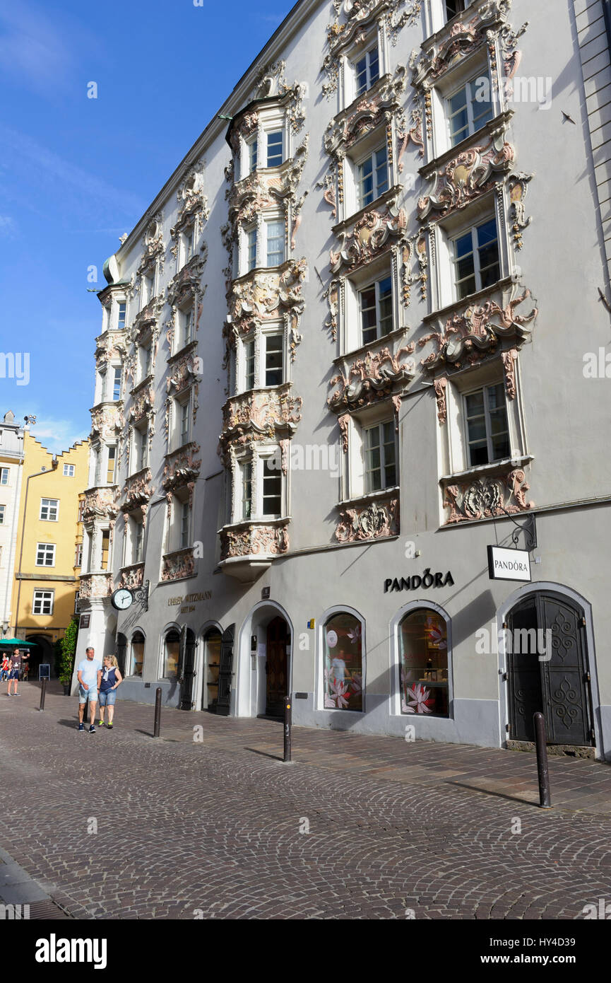 Helbling house innsbruck Banque de photographies et d’images à haute ...