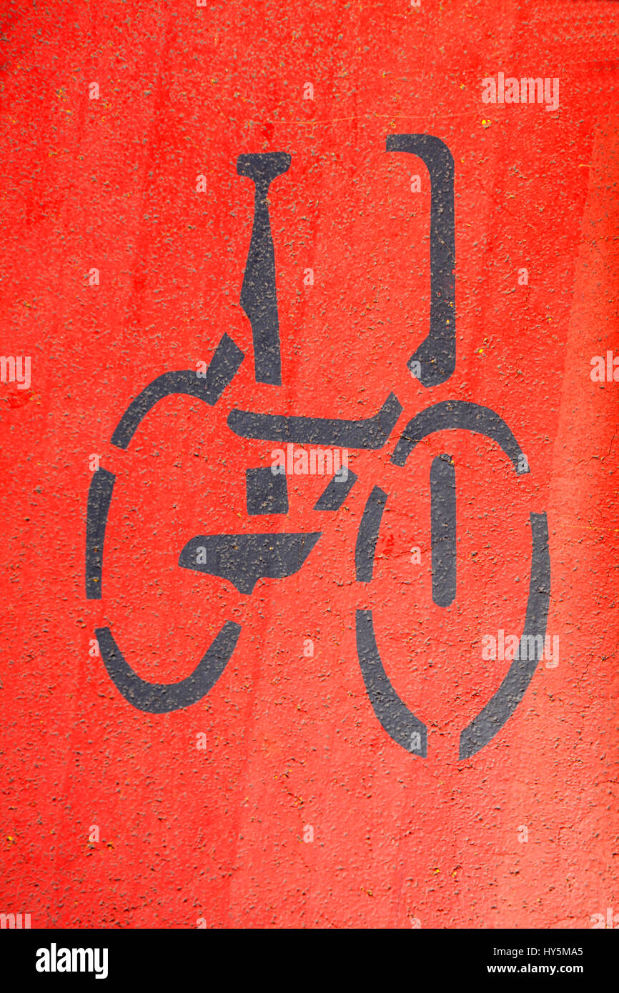 Piste Cyclable Couleur Rouge Banque d'image et photos - Alamy