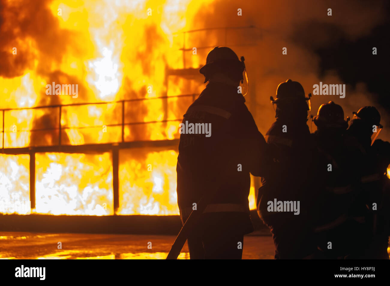 Ligne De Pompier Banque d'image et photos - Alamy