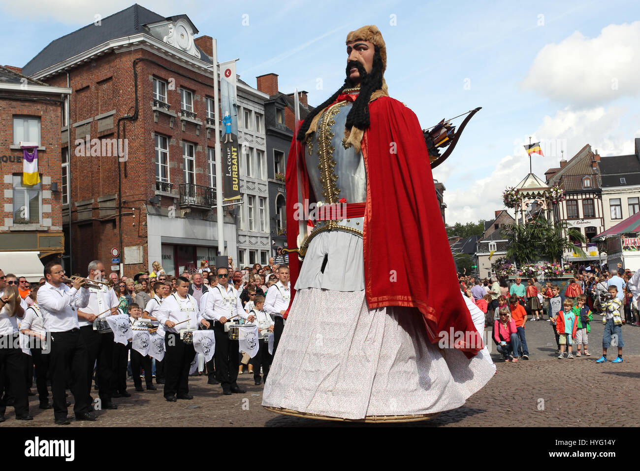 La parade des géants à Ath, Belgique au cours de la Ducasse d'Ath qui ... La parade des géants à Ath, Belgique au cours de la Ducasse d'Ath qui ...