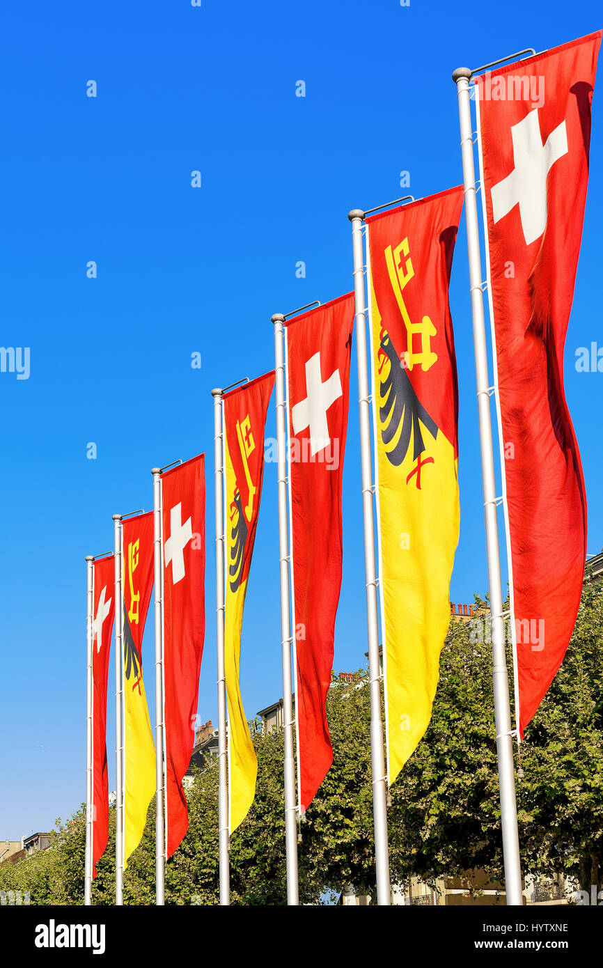 Les drapeaux suisse et le canton de Genève Les drapeaux sur la ...