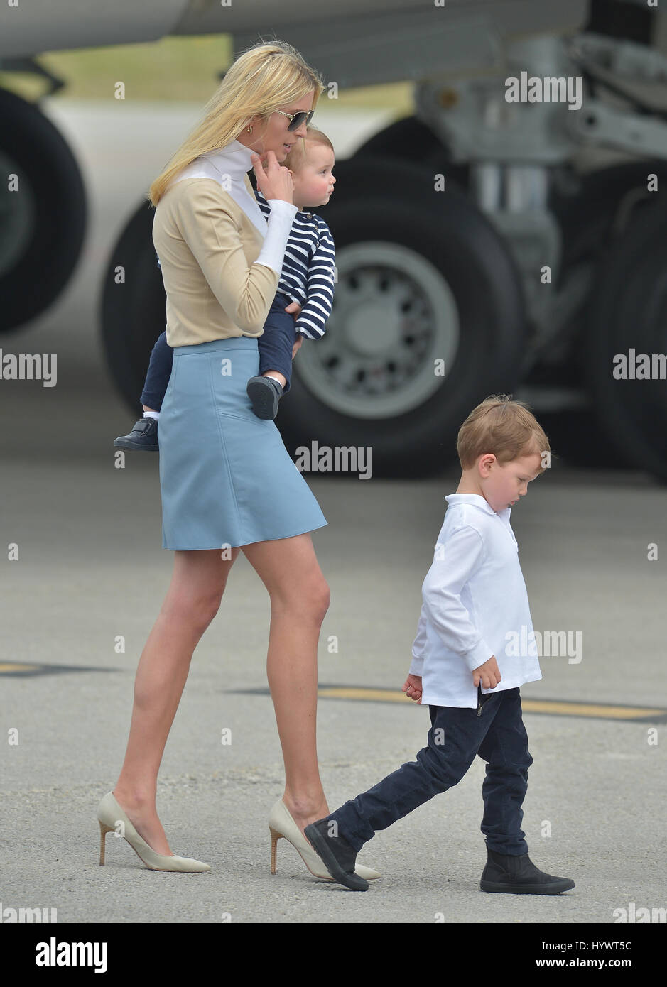 West Palm Beach, Floride, USA. 06 avr, 2017. Ivanka Trump, Arabella ...