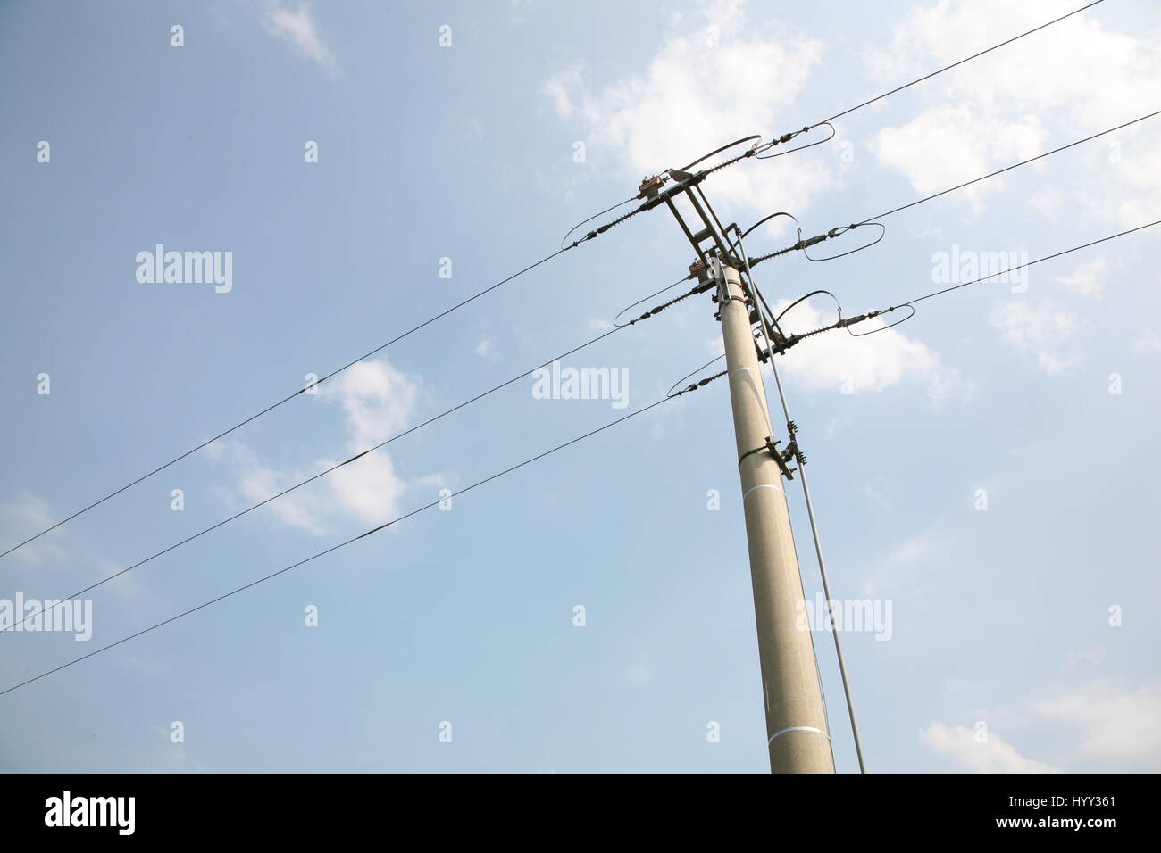 Poteau haute tension Banque de photographies et d’images à haute résolution - Alamy