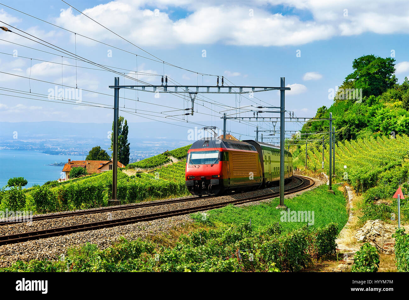 La course au chemin de fer près de Lavaux Terrasse sentier de randonnée ...