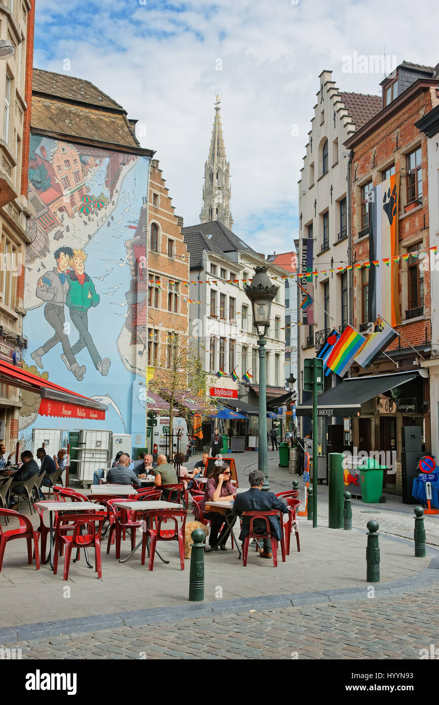 Tintin street art Banque de photographies et d’images à haute ...