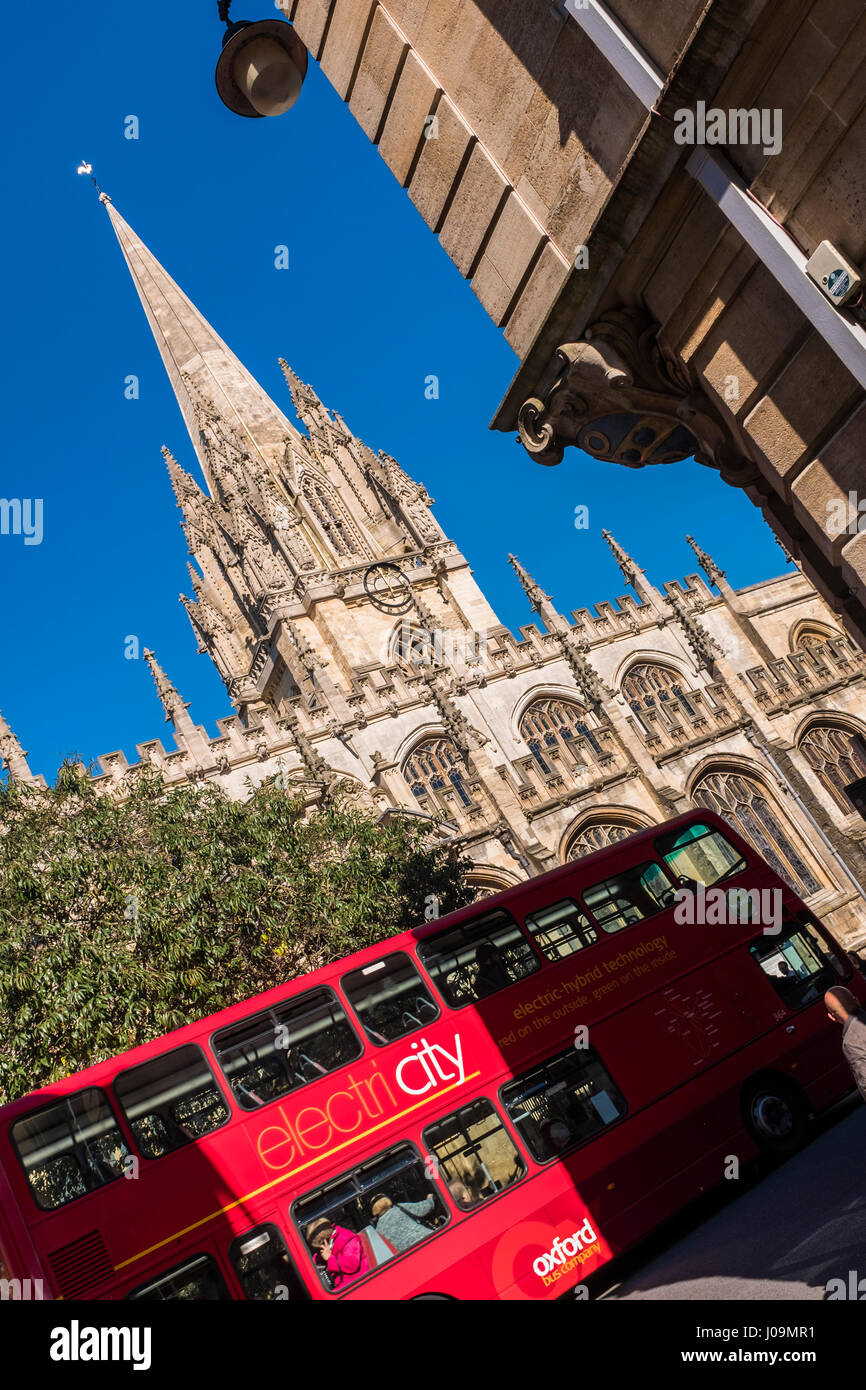 Oxford est une ville connue dans le monde entier comme l'accueil de l ...