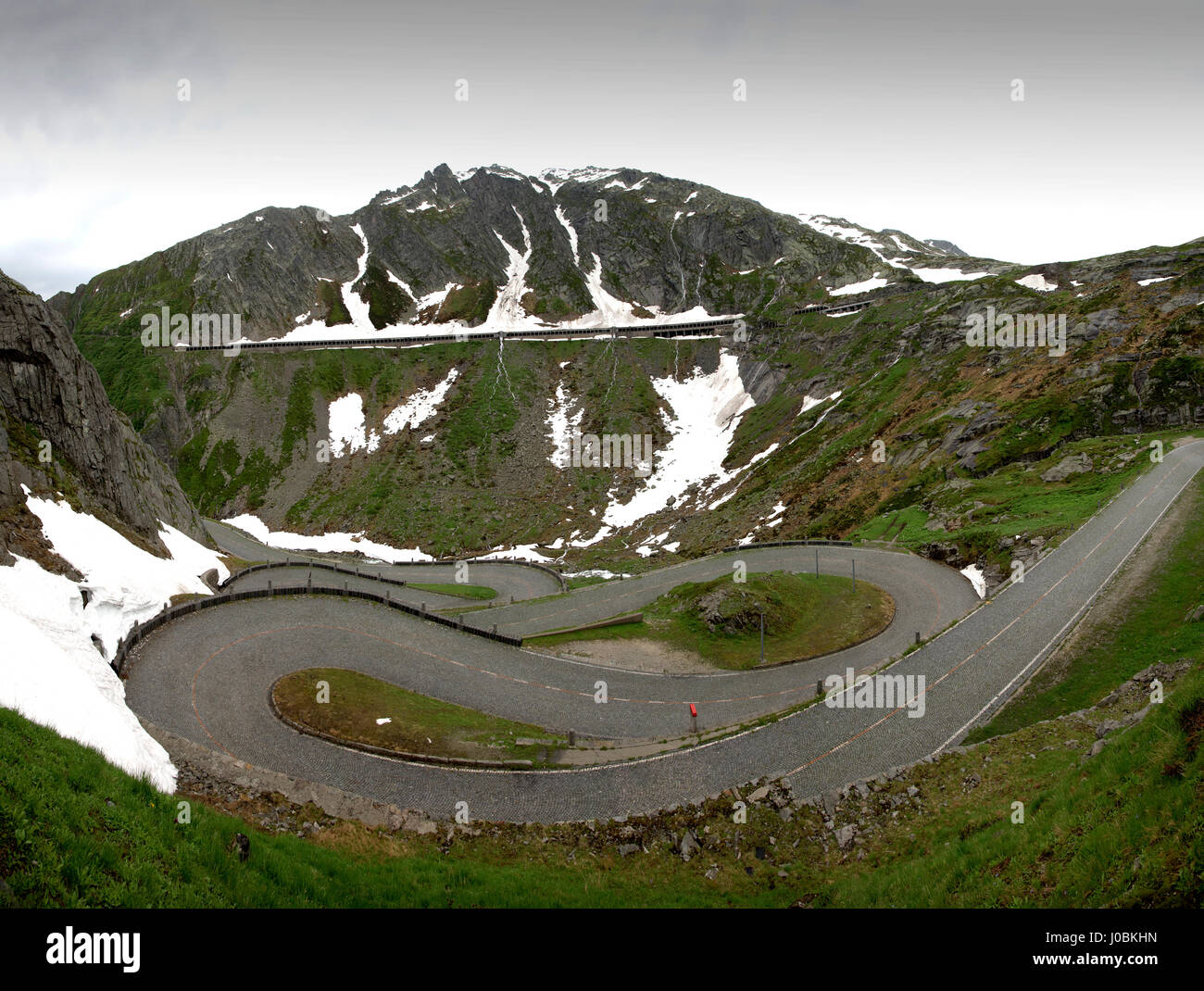 Col du Saint-Gothard, en Suisse. Juin 2015 Le sommet du Col du Saint ...