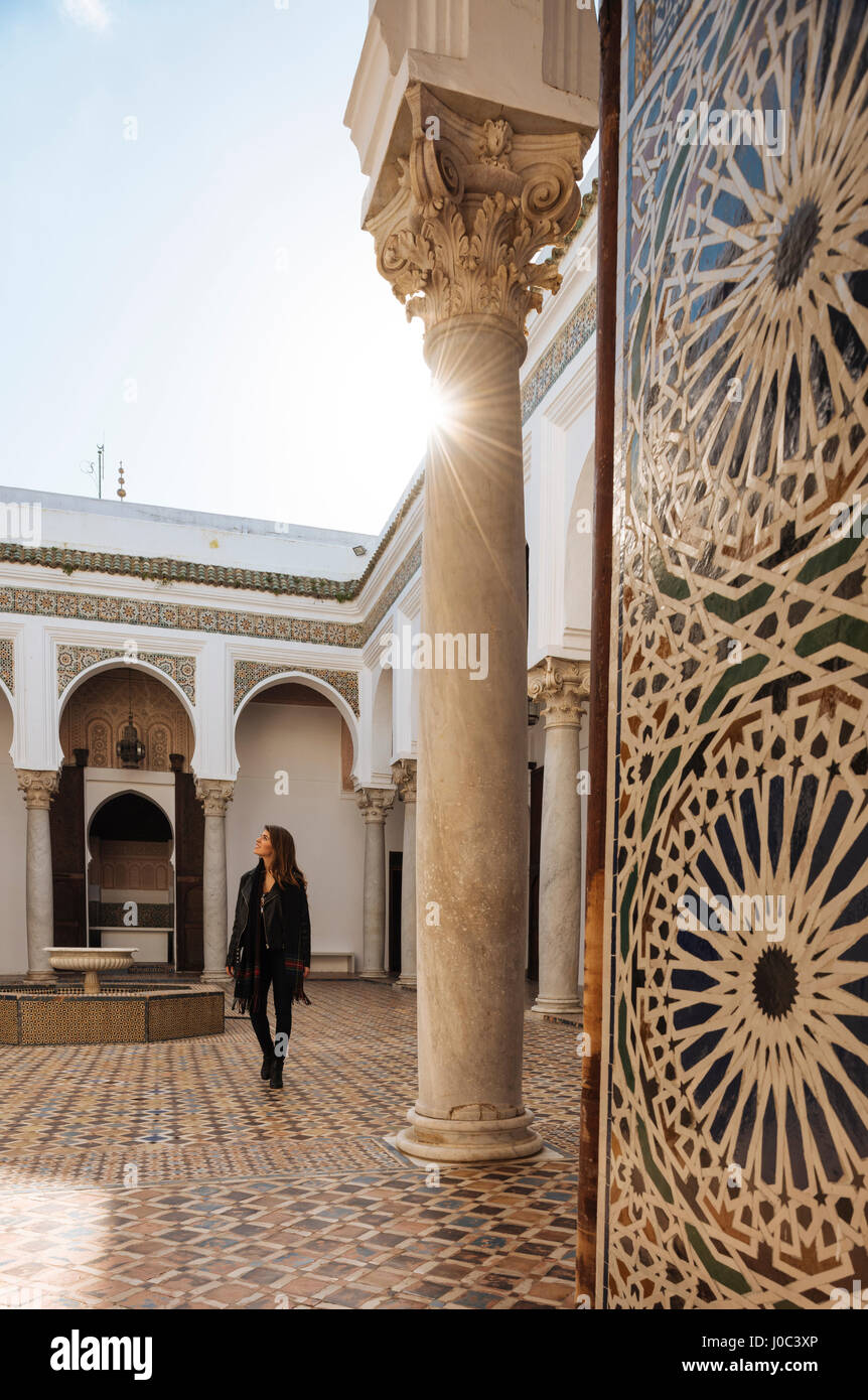 Femme de tanger Banque de photographies et d’images à haute résolution ...