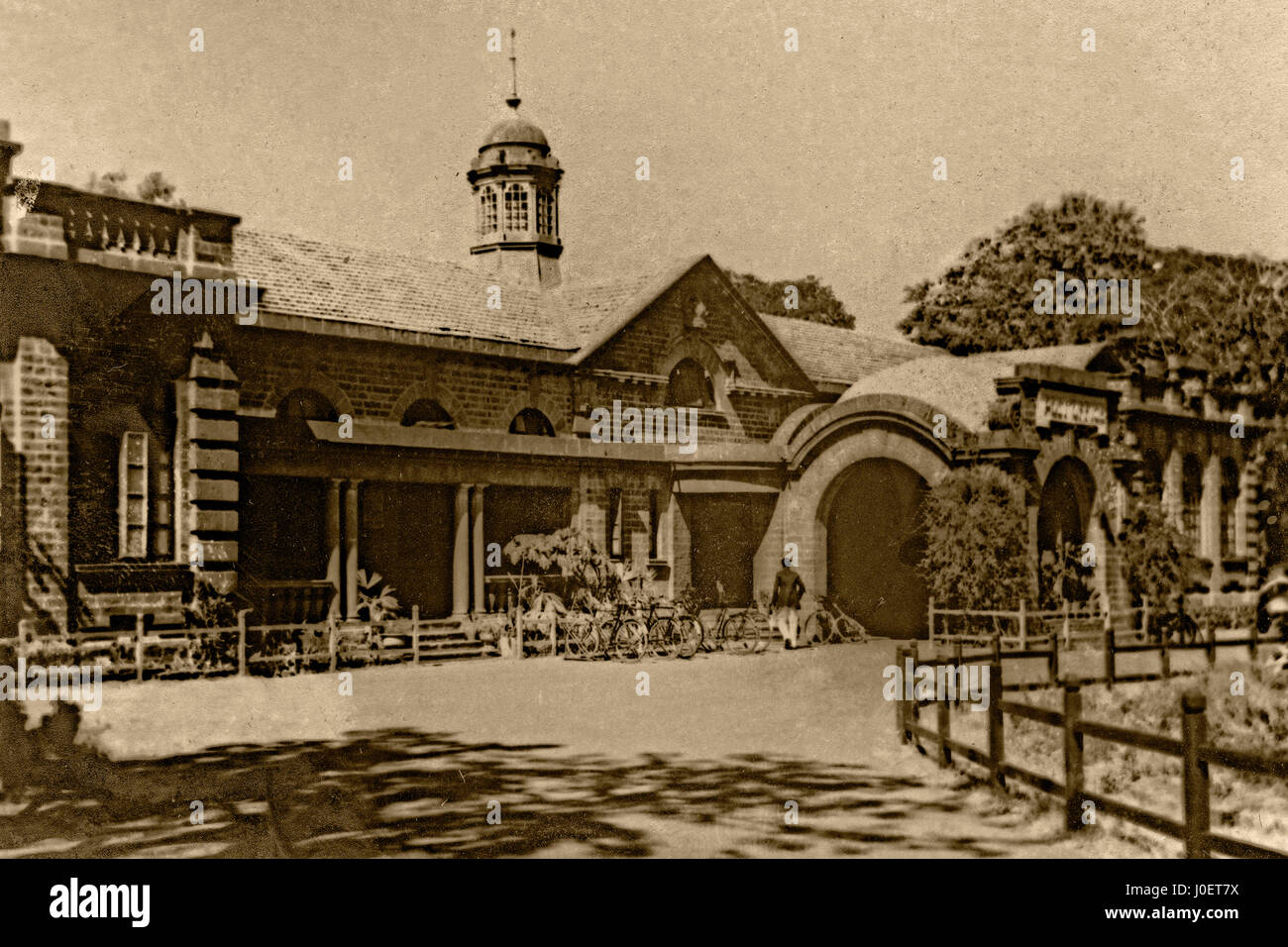 Old vintage des années 1900 GPO general post office building , poona ...