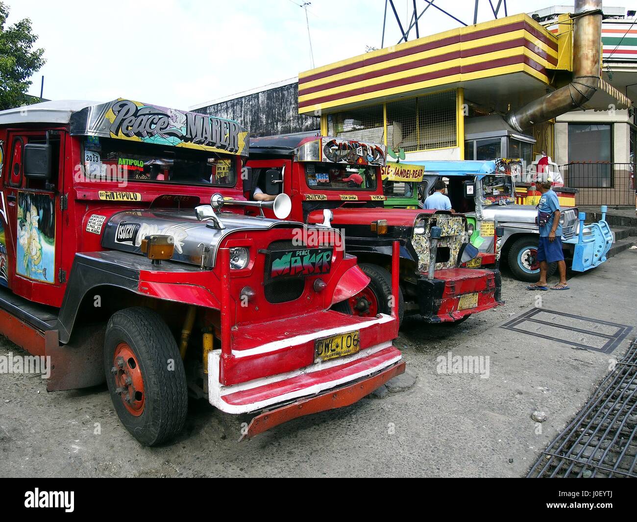 ANTIPOLO CITY, PHILIPPINES - le 3 janvier 2017 : passager colorés ...