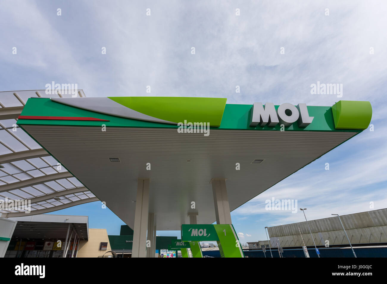 Mol gas station Banque de photographies et d’images à haute résolution ...