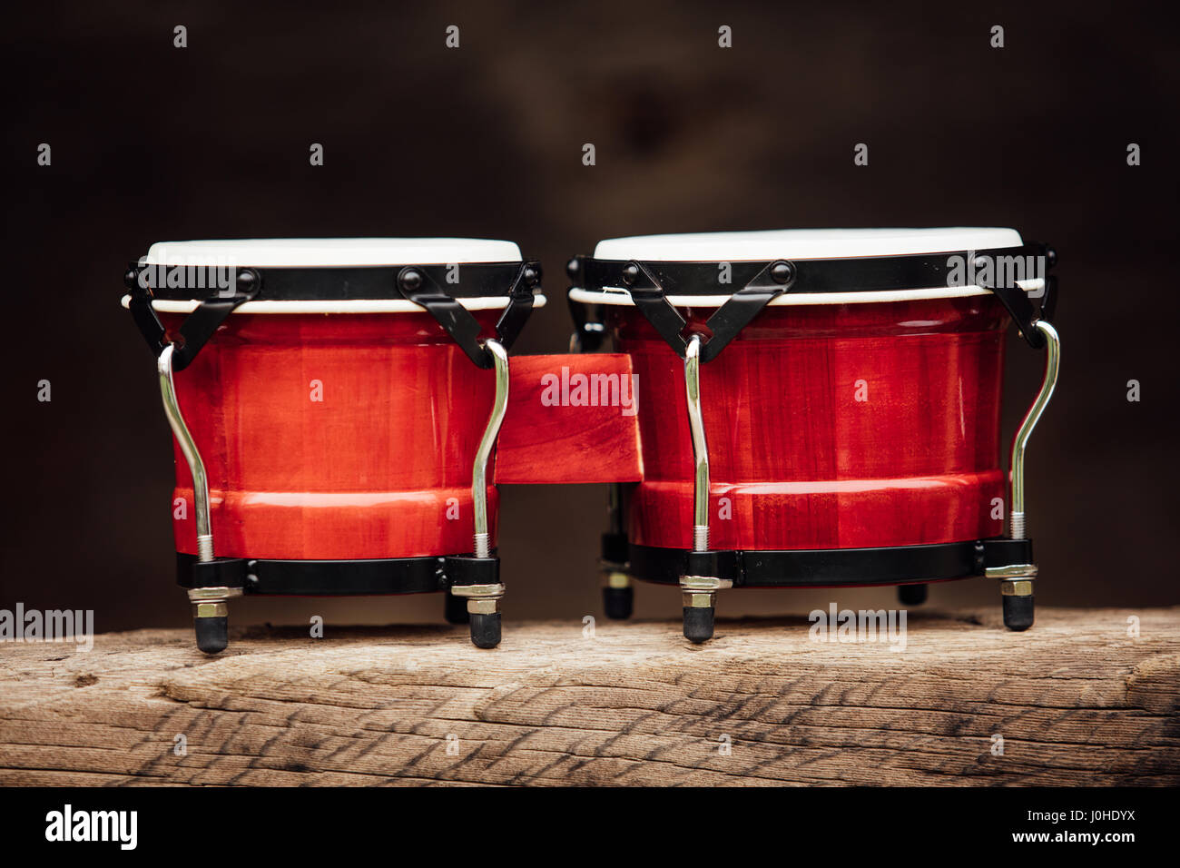 Bongo drums Banque de photographies et d’images à haute résolution - Alamy