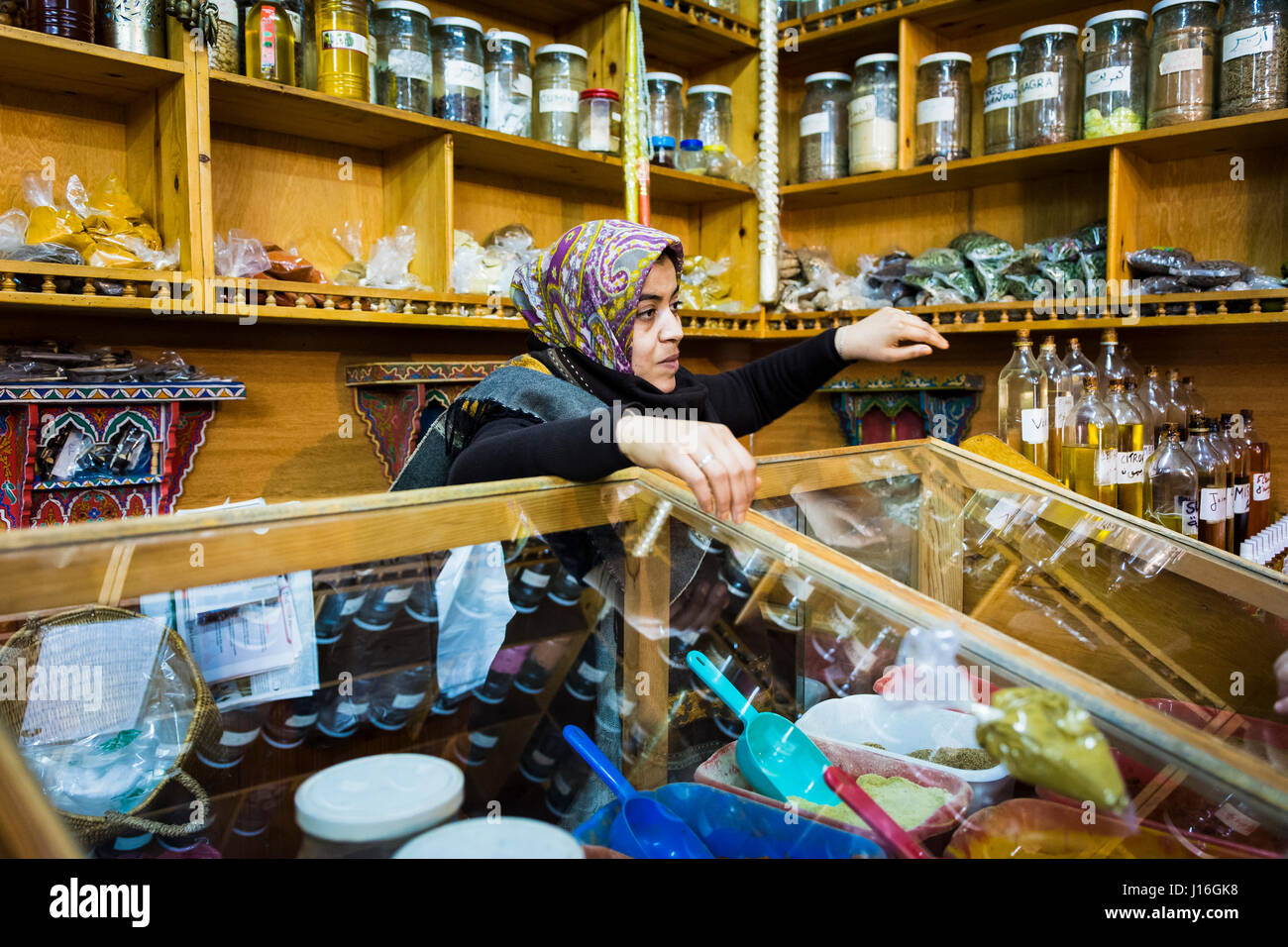 Droguerie maroc Banque de photographies et d’images à haute résolution ...