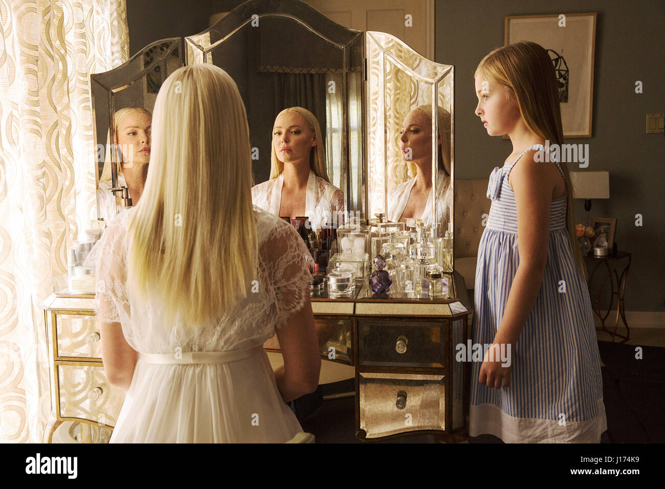 Inoubliable, à partir de la gauche : Katherine Heigl, Isabella Kai Riz, 2017. ph : Karen Ballard ...