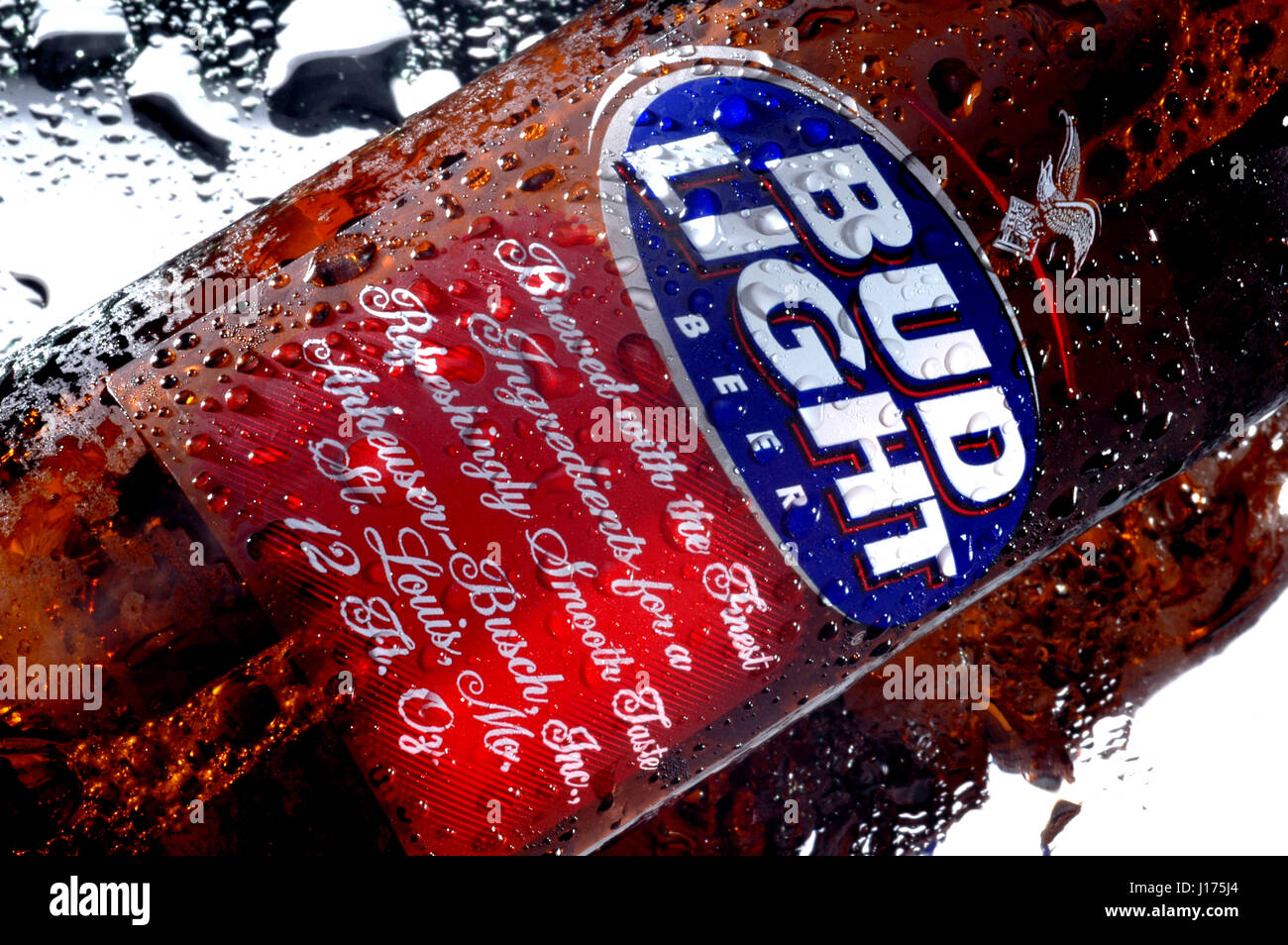 Budweiser beer ads Banque d'image et photos - Alamy