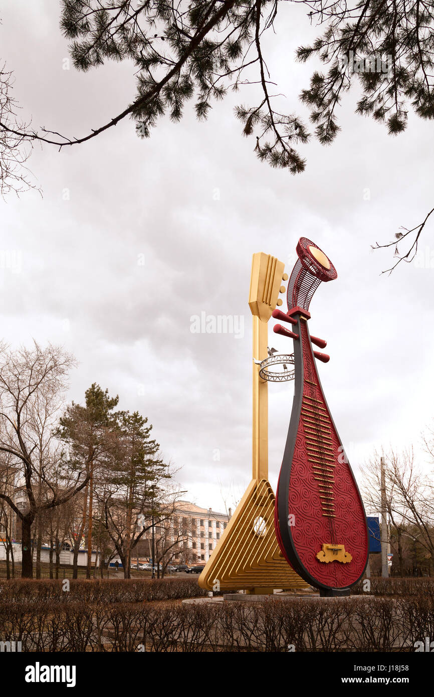 Instruments folkloriques russes Banque de photographies et d’images à ...