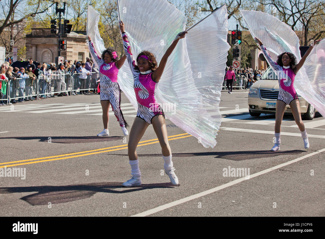 School parade Banque de photographies et d’images à haute résolution ...