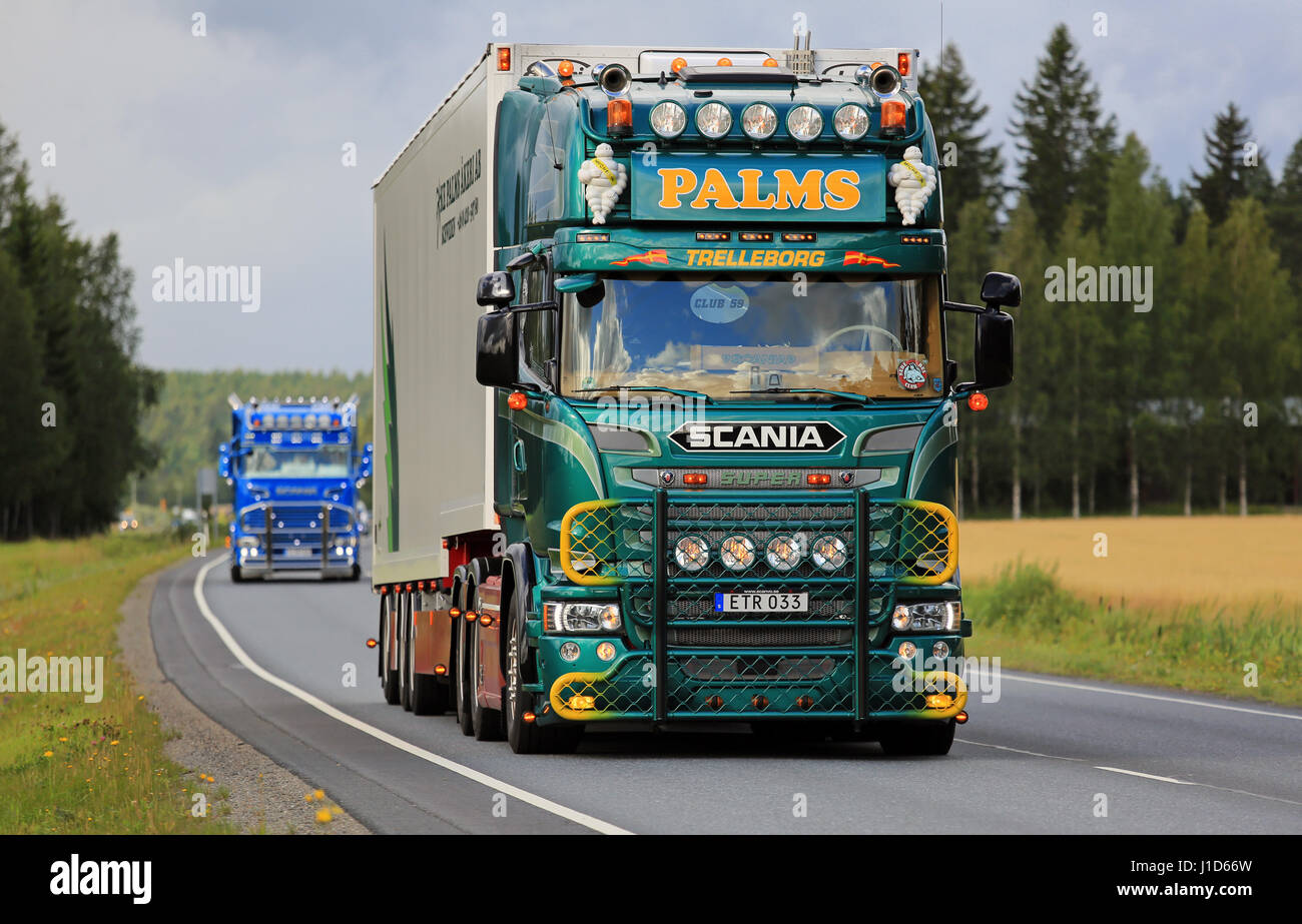 Scania v8 Banque de photographies et d’images à haute résolution - Alamy