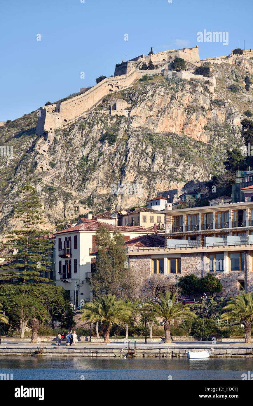 La ville de Nauplie et château de Palamidi en Péloponnèse, Grèce Photo ...