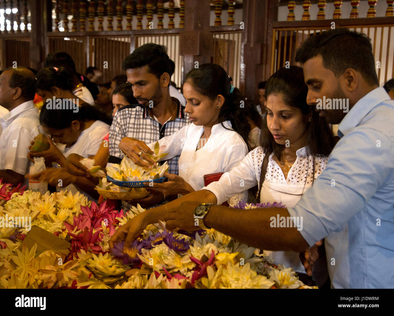 Navam full moon poya day Banque de photographies et d’images à haute ...
