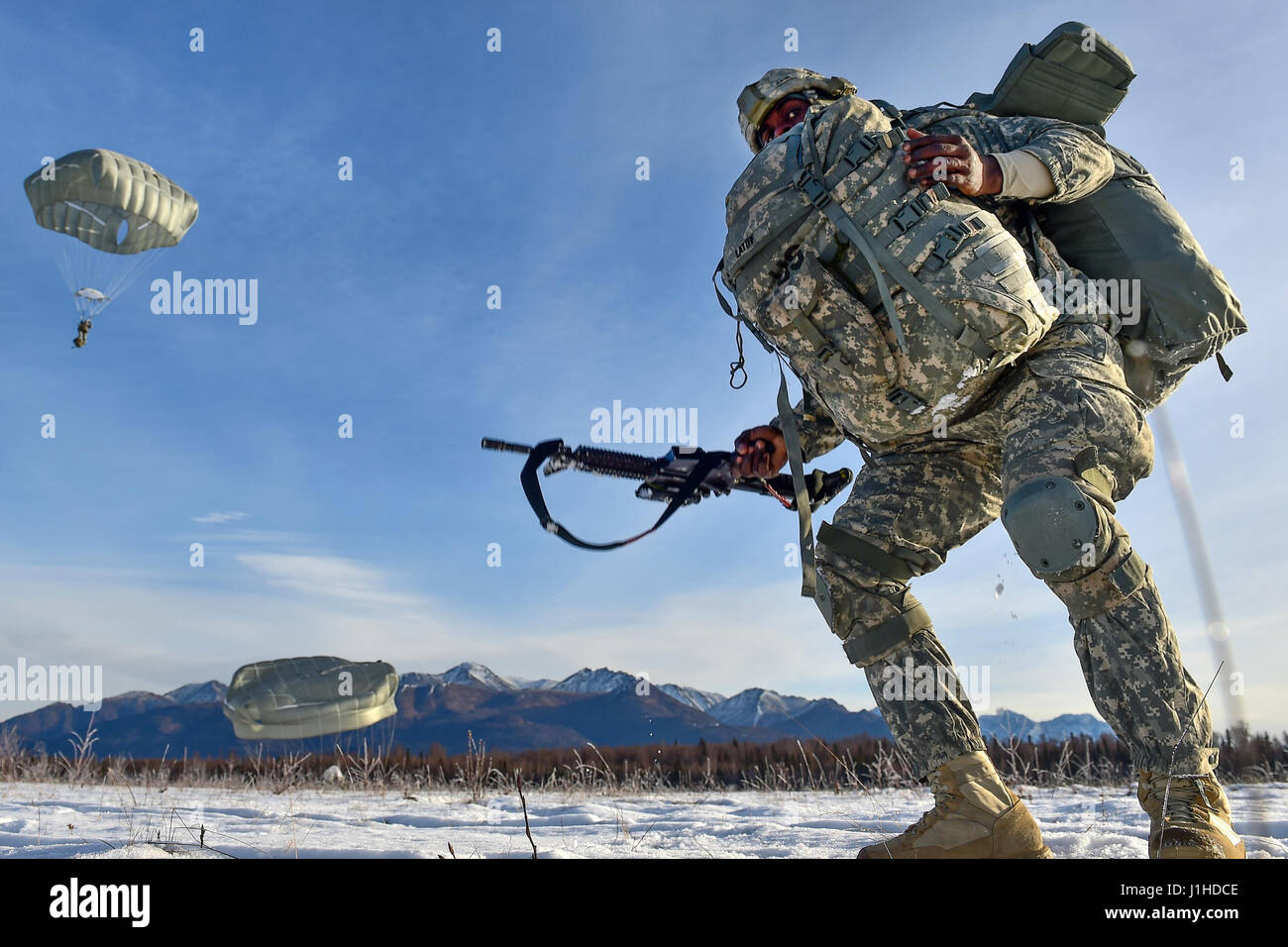 Soldats parachutistes Banque de photographies et d’images à haute ...
